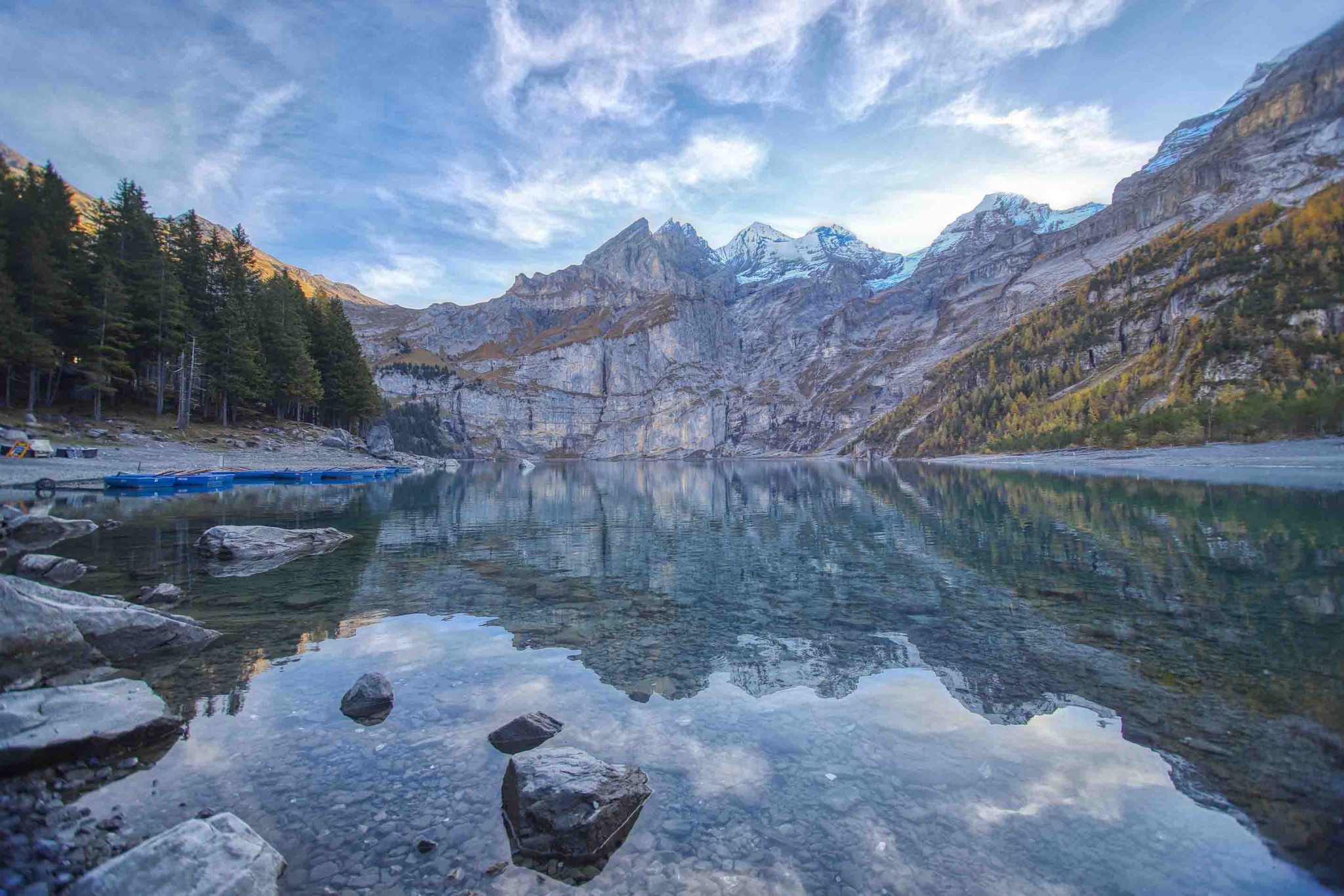 Oeschinensee, Kandersteg, Suisse, octobre 2022 - Bouilleurdephoto
